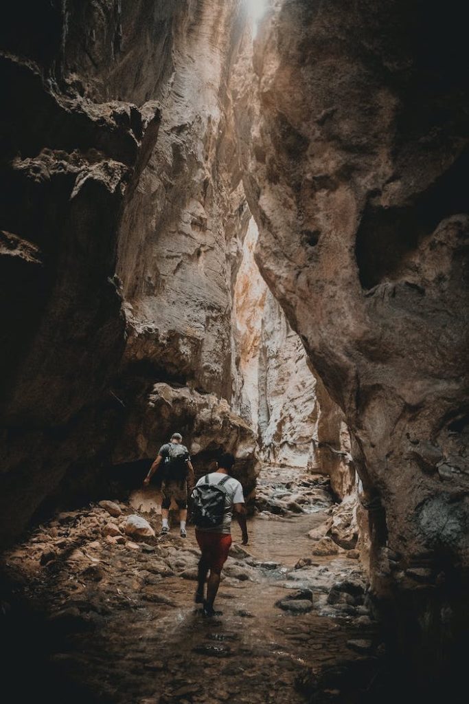 Exploring Cave-Based Horror Movies